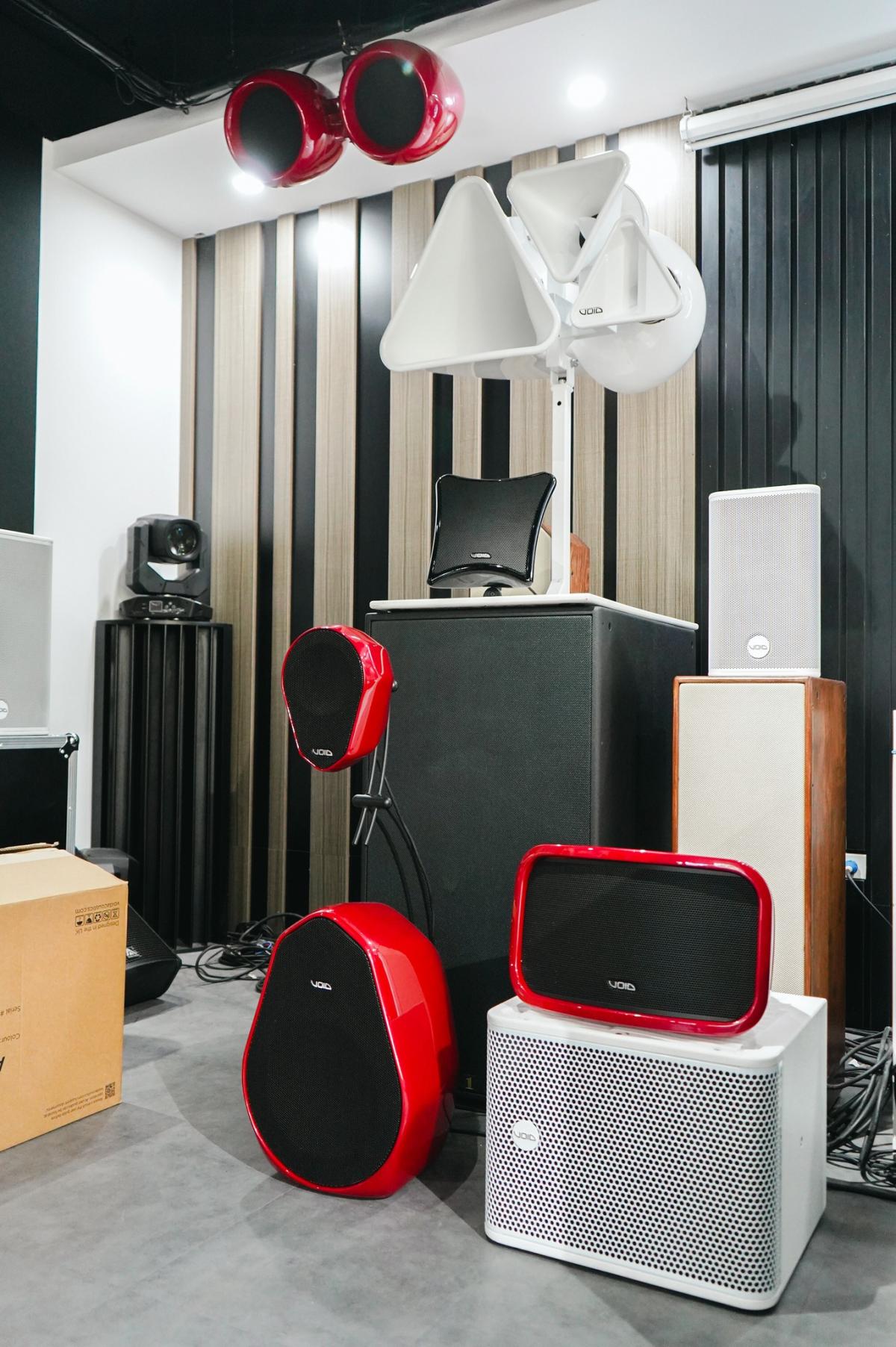 𝐀𝐈𝐑𝐓𝐄𝐍 𝐕𝟑 - 𝐕𝐎𝐈𝐃 𝐀𝐂𝐎𝐔𝐒𝐓𝐈𝐂𝐒